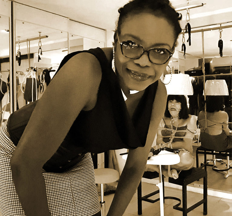 Forniphilia - Le site de Maîtresse Akina